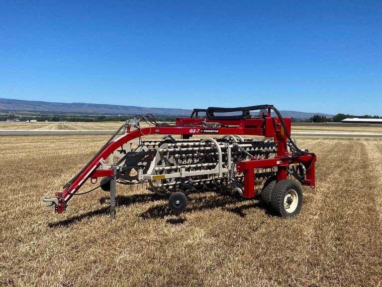 Twinstar G2-7 Hay Rake - Booker Auction Company
