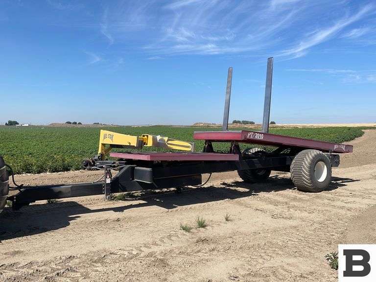 Mil-Stak PT/2010 Bale Stacker - Booker Auction Company