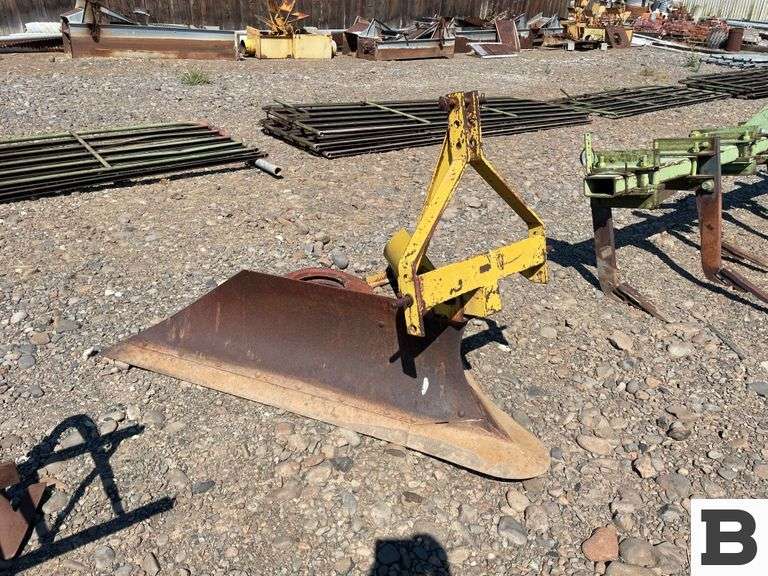 Eversman V-Ditcher - Booker Auction Company