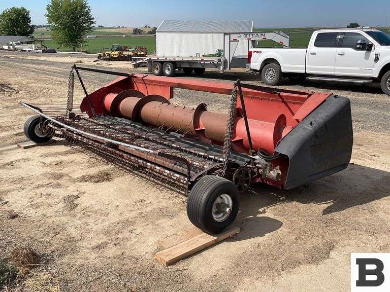 Case IH 1015 Pickup Header - Booker Auction Company