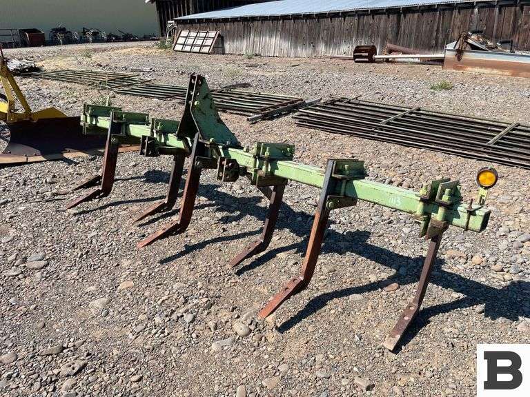 John Deere Ripper - Booker Auction Company