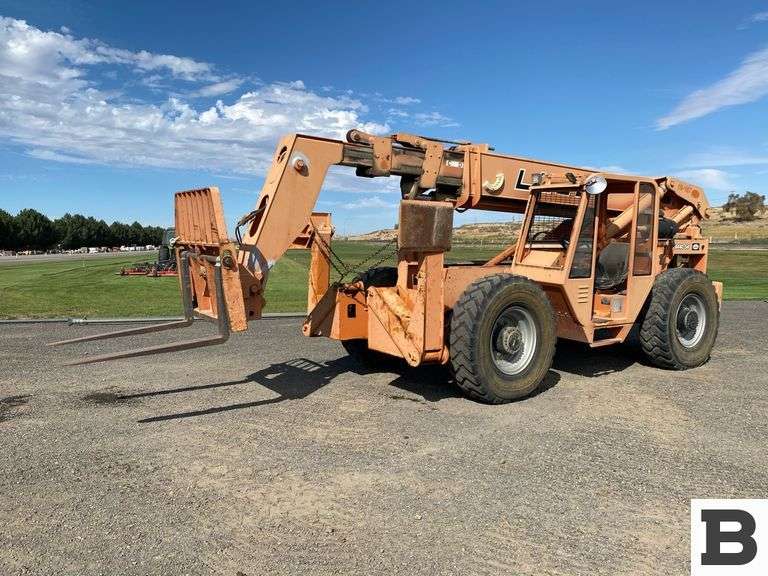 Lull 1044C-54 Telehandler - Booker Auction Company