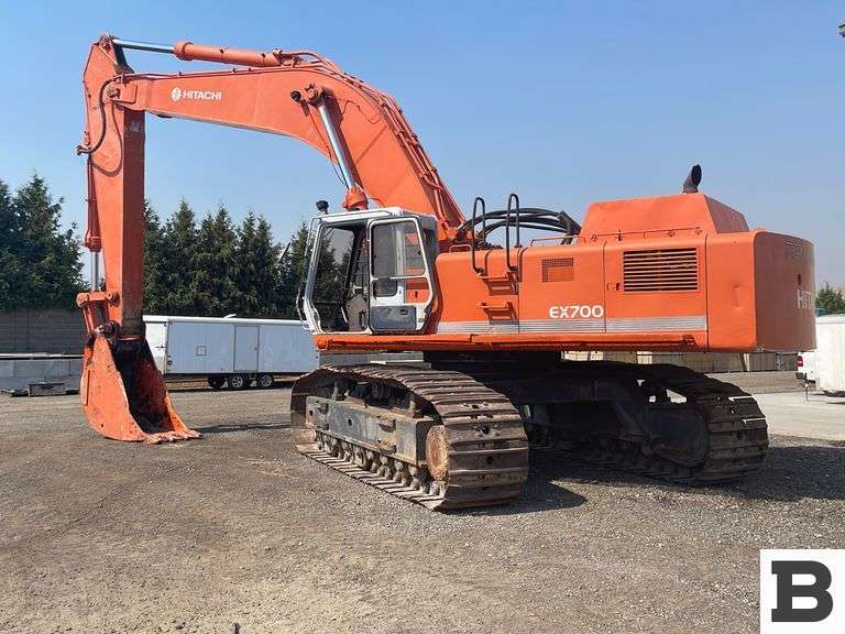 1992 Hitachi EX700 Excavator - Booker Auction Company