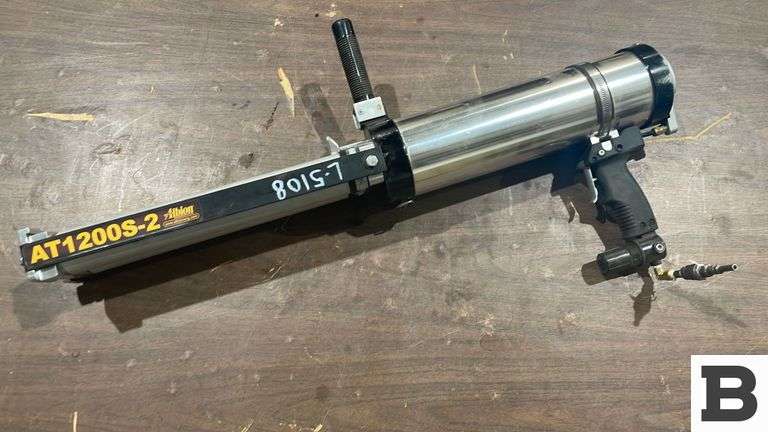 Albion AT1200S-2 Air Drive Sausage Caulk Gun - Booker Auction Company