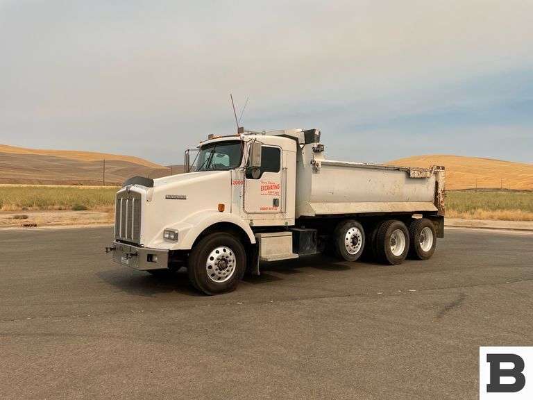 2000 Kenworth T800 Dump Truck - Booker Auction Company