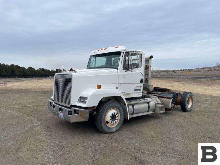 1992 Freightliner FLC11264T Tractor Truck - Booker Auction Company