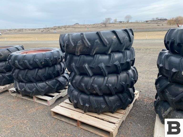 Goodyear 11-24.5 Circle Tires & Rims - Booker Auction Company