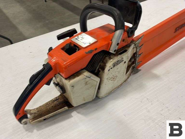 Stihl 031AV Chain Saw - Booker Auction Company