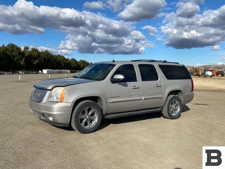 2007 GMC Yukon XL MPV - Booker Auction Company