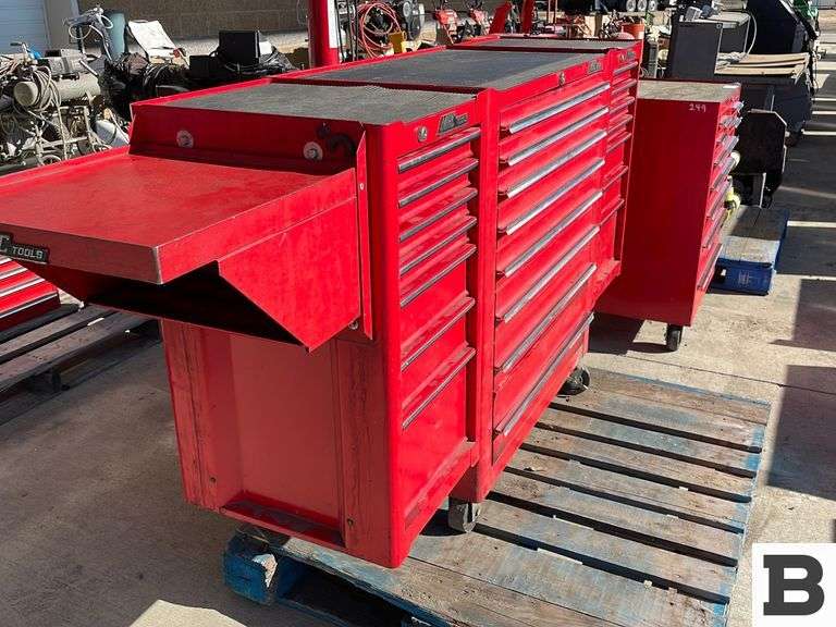 Mac Tools Rolling Tool Chest - Booker Auction Company