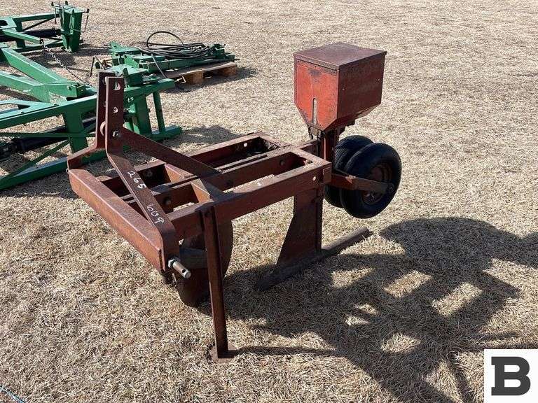 Elston Gopher Machine - Booker Auction Company