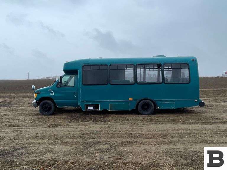 1997 Ford E-450 Econoline Bus - Booker Auction Company