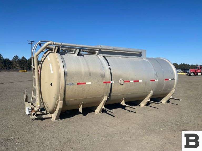 Beall 5,000 Gallon Aluminum Tank - Booker Auction Company