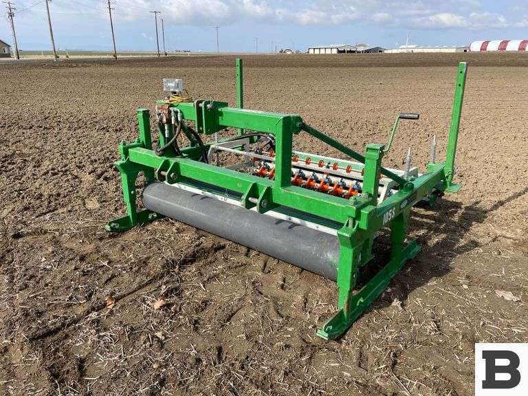 Sutton Ag Stanhay Belt Planter - Booker Auction Company