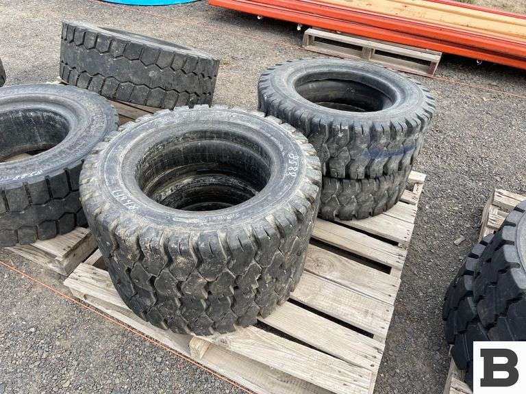 28x9-15 Tires - Booker Auction Company