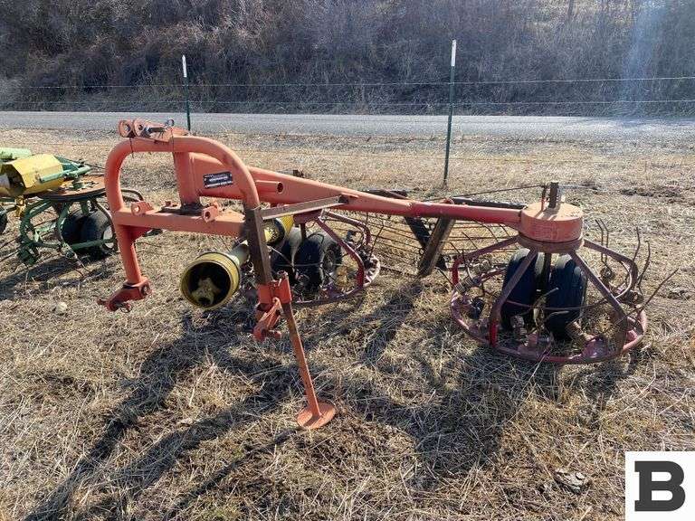 Greenland PZ Haybob 300 Tedder - Booker Auction Company