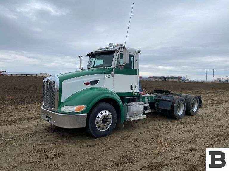 2008 Peterbilt 384 Tractor Truck - Booker Auction Company
