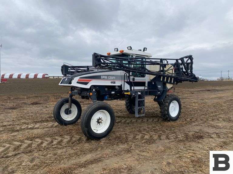 2005 Spra-Coupe 4450 Sprayer - Booker Auction Company