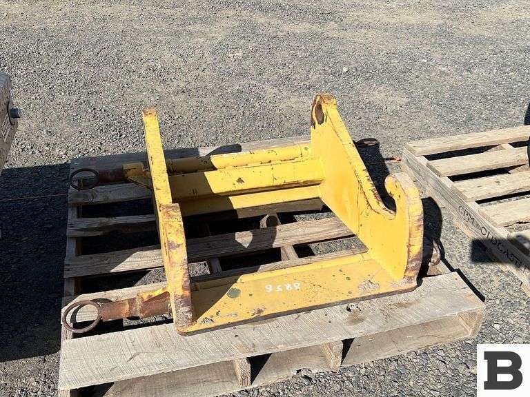 Cat Quick Attachment - Booker Auction Company