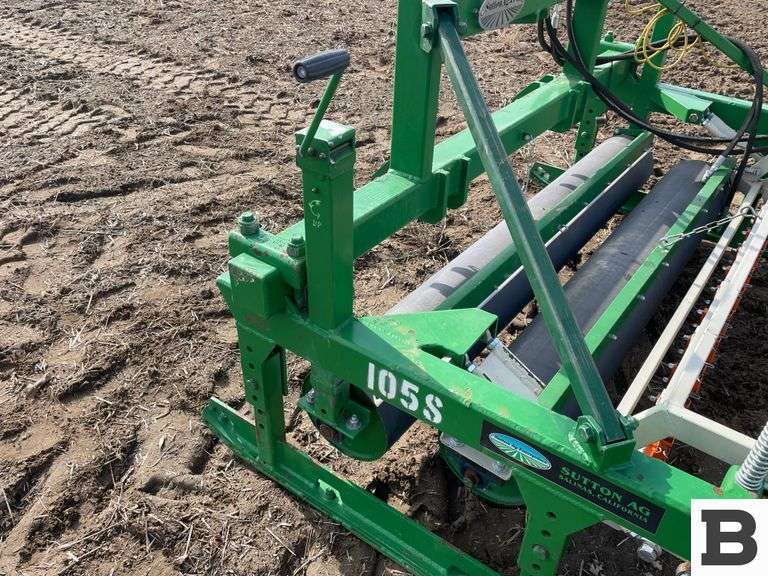 Sutton Ag Stanhay Belt Planter - Booker Auction Company