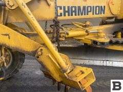 Champion 710A Road Grader - Booker Auction Company