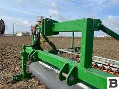 Sutton Ag Stanhay Belt Planter - Booker Auction Company