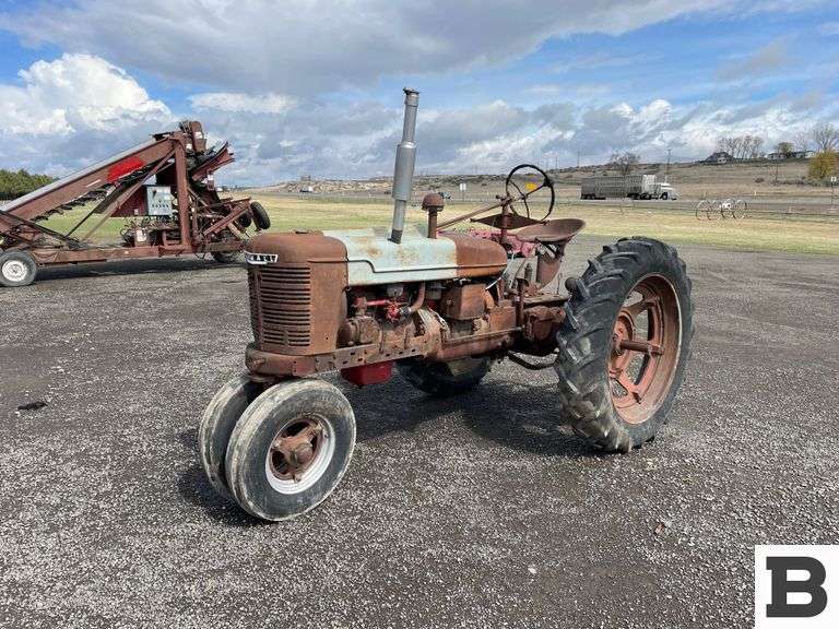 International Harvester Model H Tractor - Non Running - Booker Auction ...