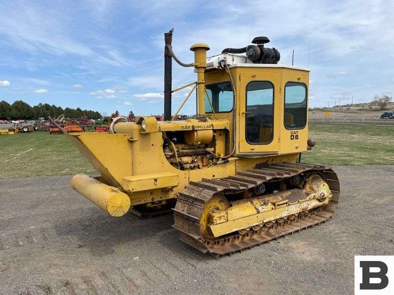 Caterpillar D6B Crawler Tractor - Booker Auction Company