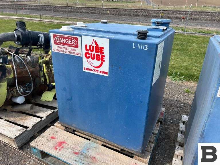 UL 120 Gallon Lube Cube Storage Tank - Booker Auction Company