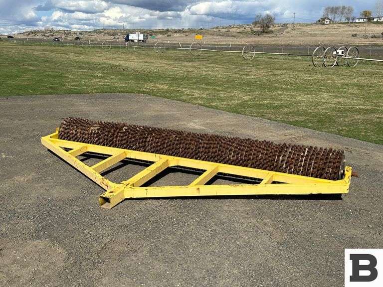 Schmeiser 13' Packer - Booker Auction Company