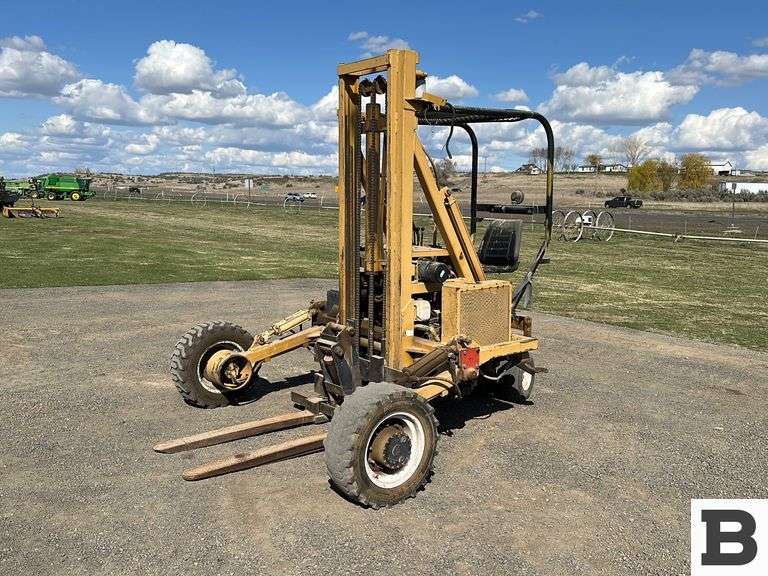 Spyder Forklift - Booker Auction Company