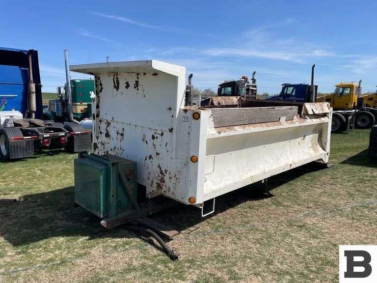 14' Truck Dump Box - Booker Auction Company