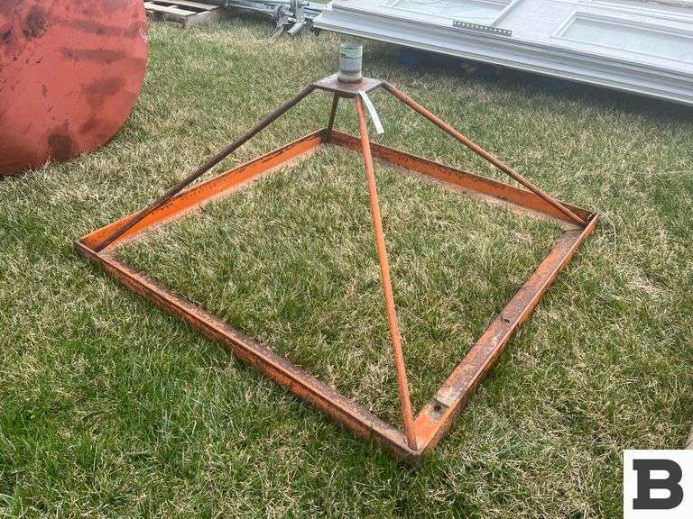 Steel Sprinkler Frame - Booker Auction Company