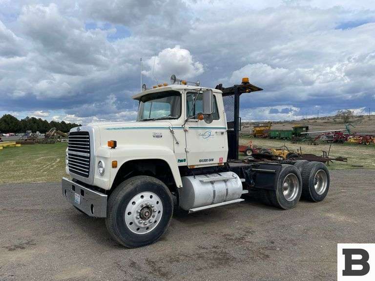1986 Ford LT9000 Tractor Truck - Booker Auction Company