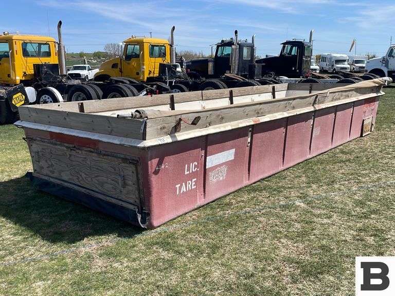 Fiberglass Commodity Box - Booker Auction Company