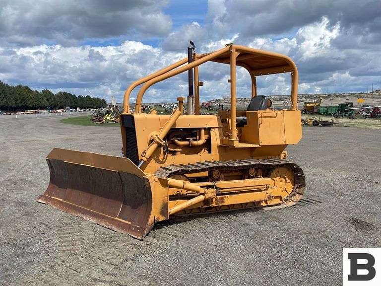 Case D1150 Dozer - Booker Auction Company