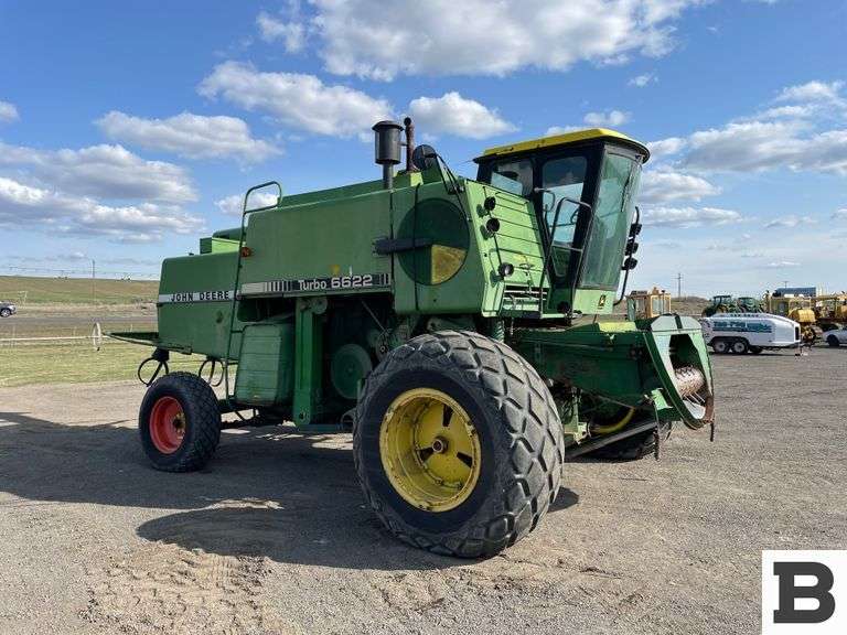 John Deere 6622 Combine - Booker Auction Company