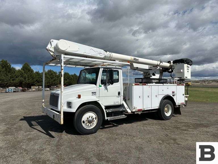 1996 Freightliner FL80 Bucket Truck - Booker Auction Company