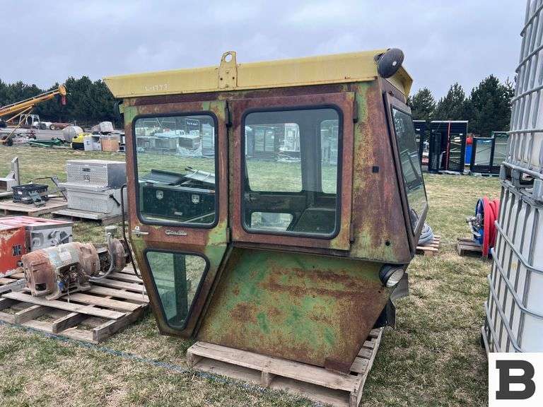 Tractor Cab Frame - Booker Auction Company