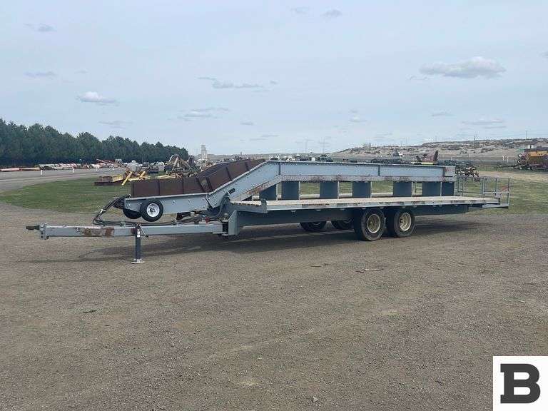 Custom Vegetable Harvester Trailer - Booker Auction Company