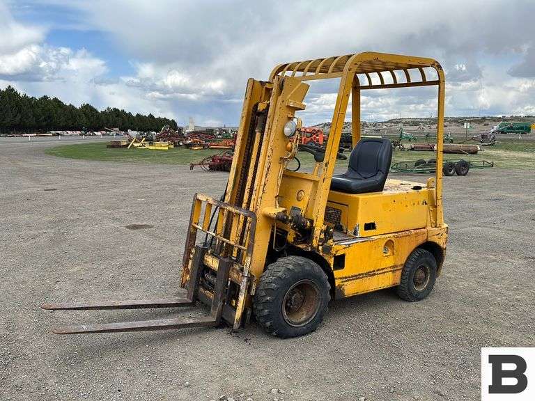 Toyota FG20 Forklift - Booker Auction Company
