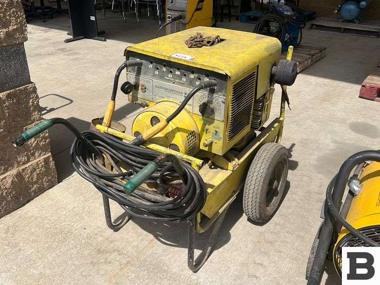 Harnischfeger WNP-200 AC DC Welder - Booker Auction Company