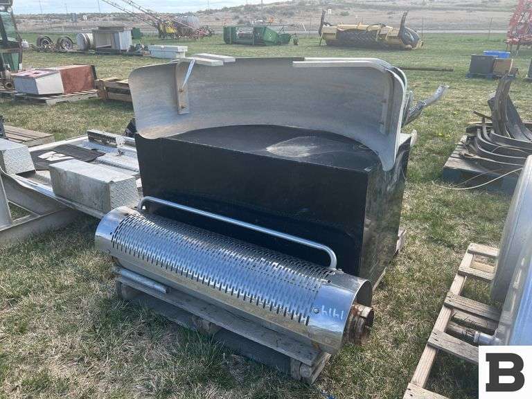 Delta Consolidated 100 Gal Fuel Transfer Tank, Truck Fenders, Truck ...