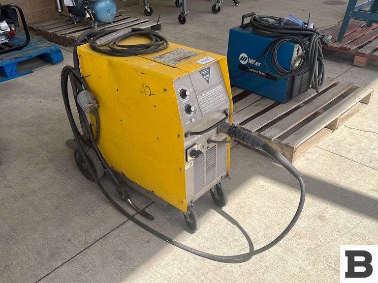 ESAB Migmaster 251 Welder - Booker Auction Company