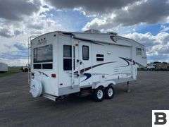 2004 Keystone Sprinter Fifth Wheel Trailer - Booker Auction Company