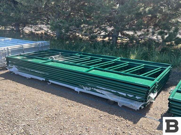 12’ Feeder Panels - Booker Auction Company