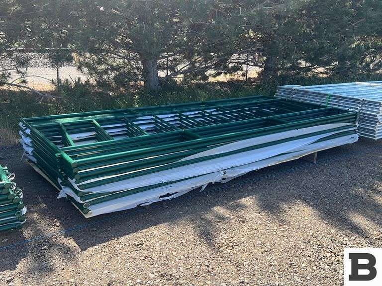 12’ Feeder Panels - Booker Auction Company