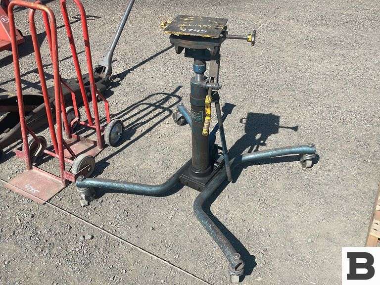 Engine Stand - Booker Auction Company