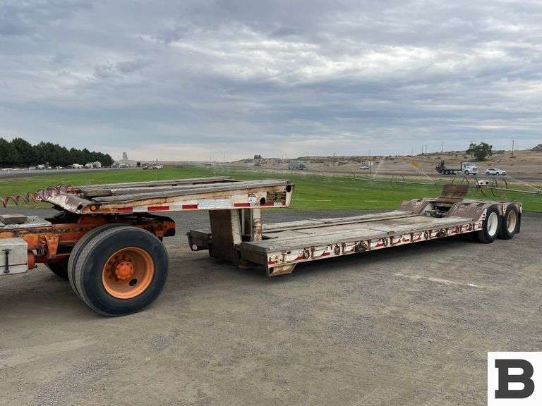 1979 Hyster Lowboy Trailer - Booker Auction Company