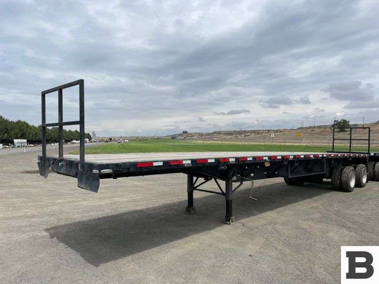 1995 Transcraft TL2000 Flatbed Lead Trailer - Booker Auction Company